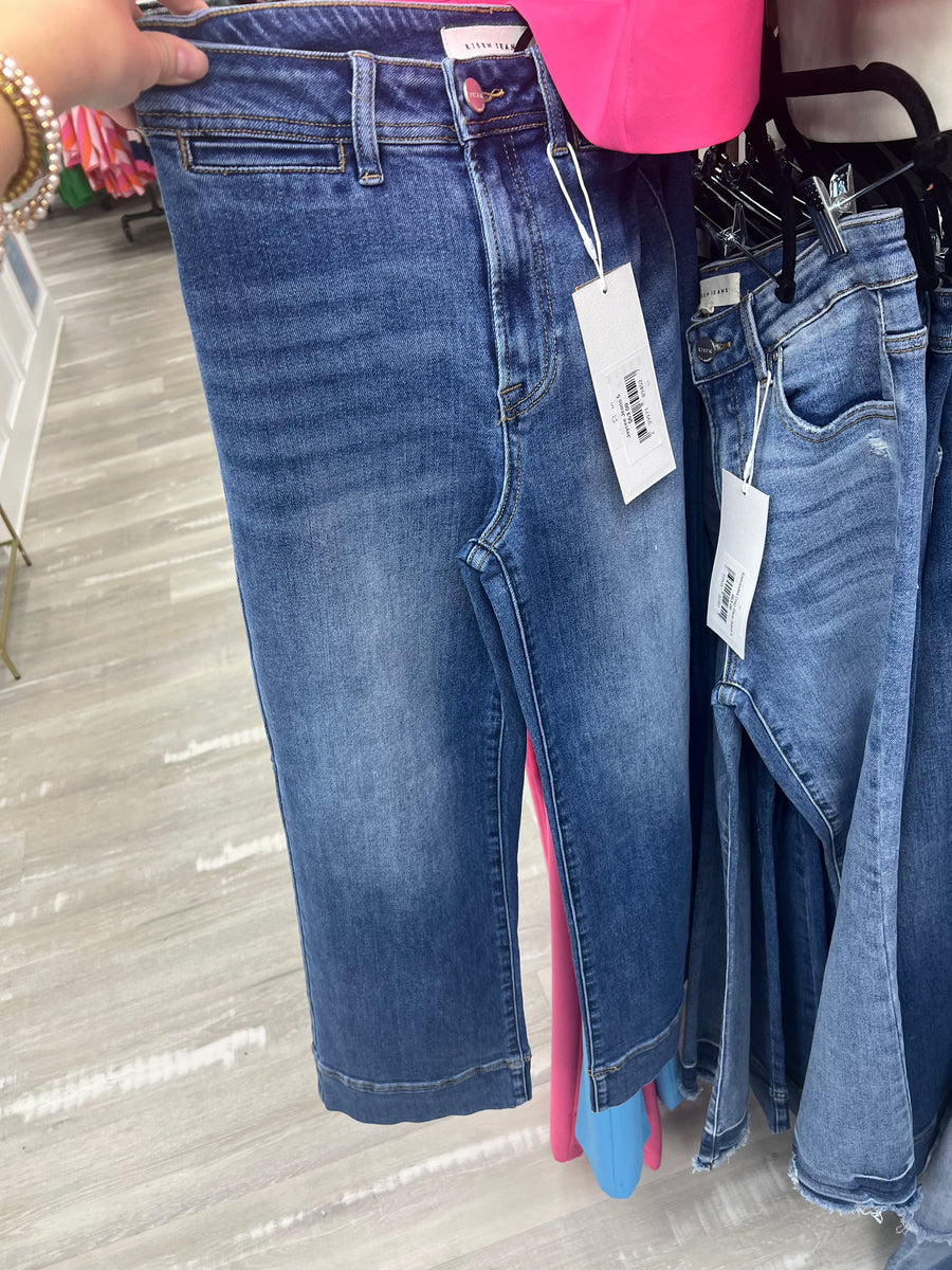 Jaycee Jeans – The Boutique at Peach Park